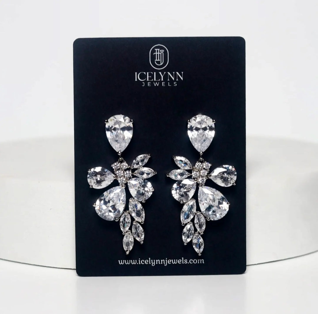 Icelynn Jewels—From "Yes" to "I do".